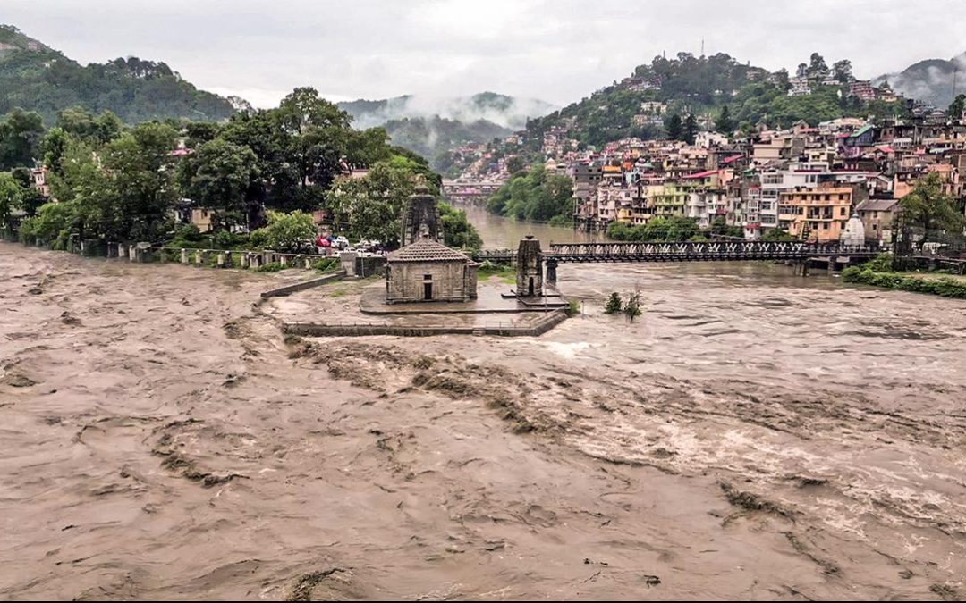 Rain Havoc in Himachal: Cloudbursts, Flash Floods Leave 78 Dead; Mandi Worst Affected | Sea and Job